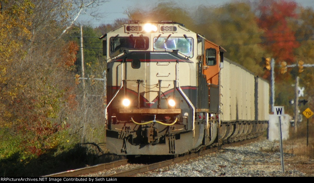 BNSF 9611 with CSX #K950